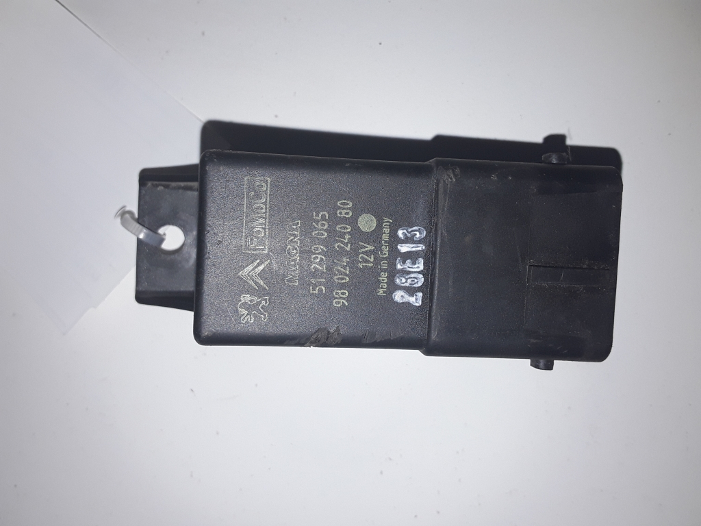Utilisé Citroen C4 relais de préchauffage 9802424080