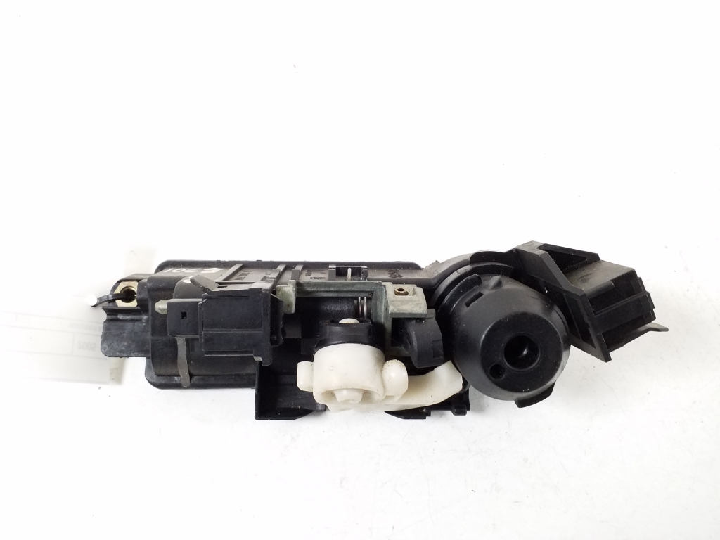 Utilisé Mercedes Benz E-Class Poignée extérieure de porte de chargement ...