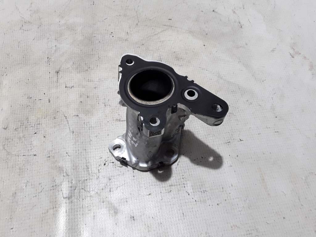 Utilisé RENAULT Master Tube EGR 1467R