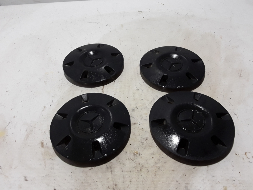 Used Mercedes Benz Sprinter Rim cover A9064010025
