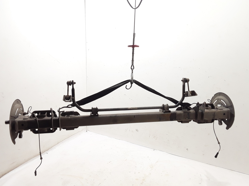 Used RENAULT Master Rear axle and its details 555110270R